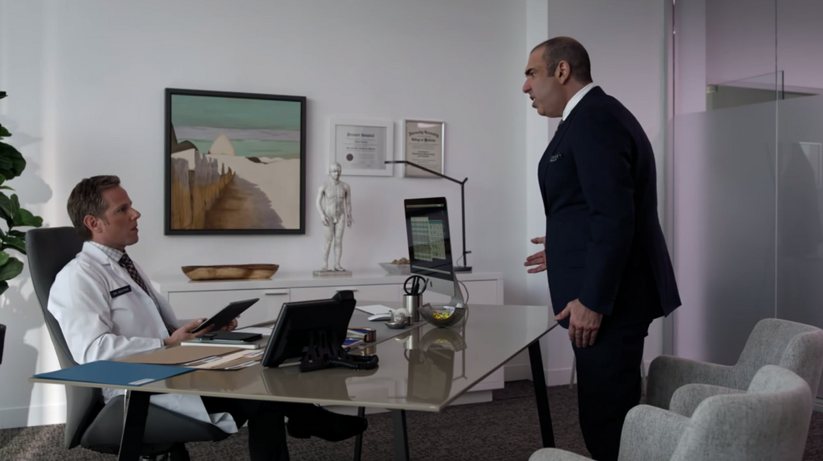 SUITS TV Series S08E05 Louis Litt and Sheila Sazs Fertility Test Prop ...